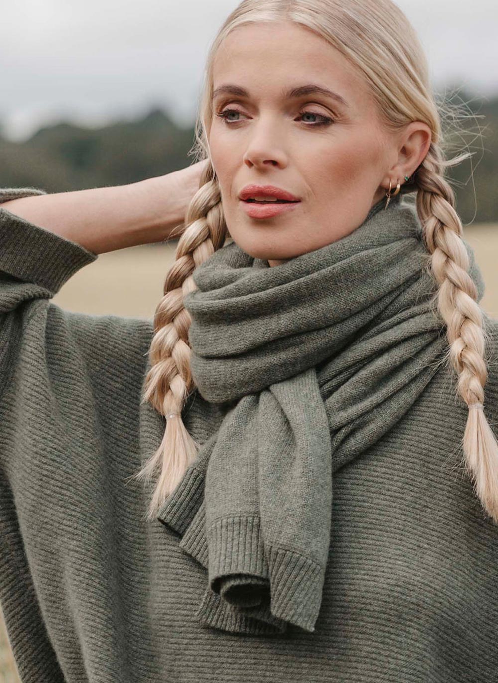 Scarf images store
